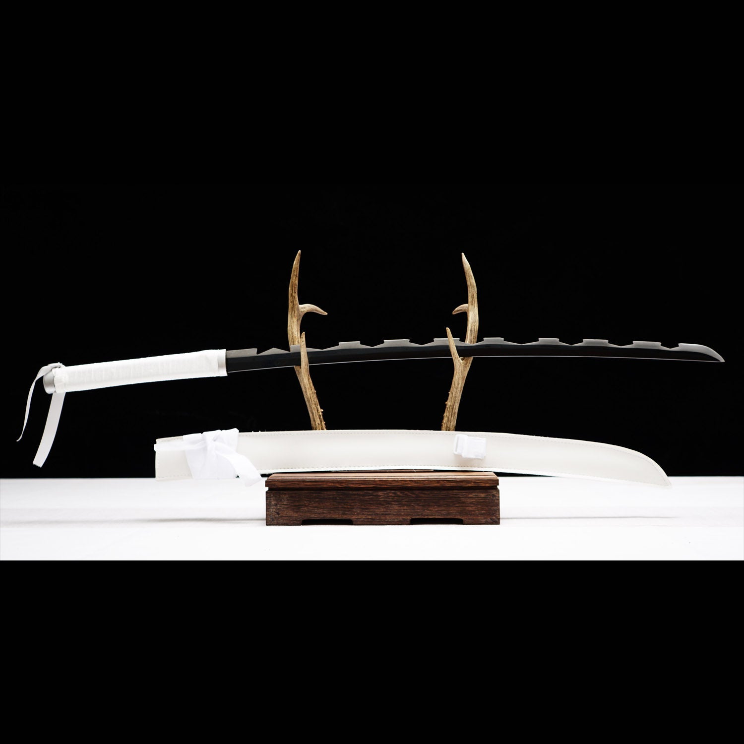 Shop Demon Slayer Inosuke Sword - Kanu Swords